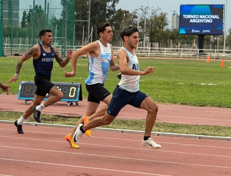 Alexis Chávez vuelve a hacer historia: lidera el ranking mundial en 100 ...