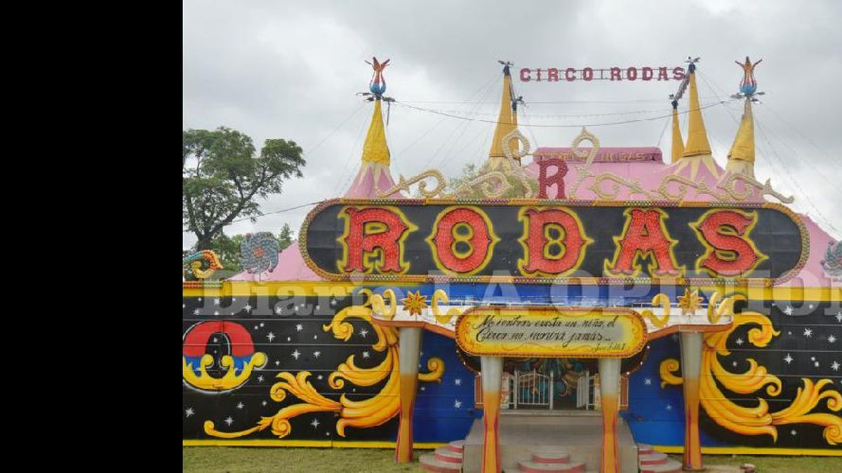 Primeras dos funciones del Circo Rodas en Pergamino