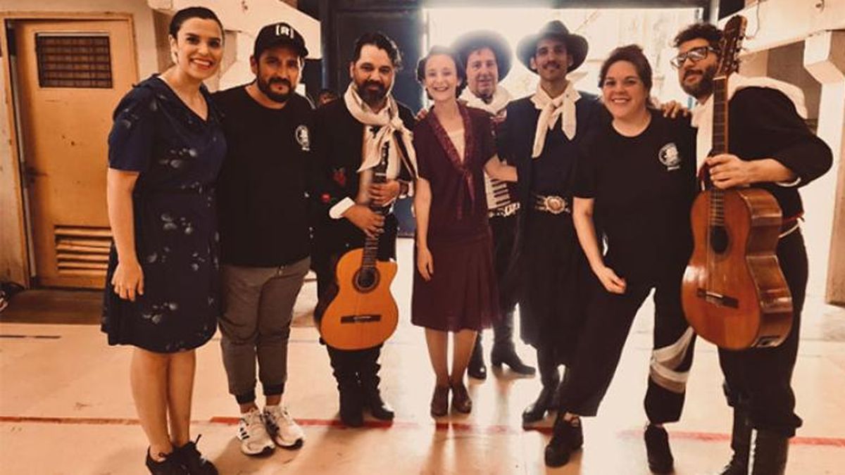 Nicolás Giménez y María Elena Córdoba compiten en el Pre Cosquín por un ...