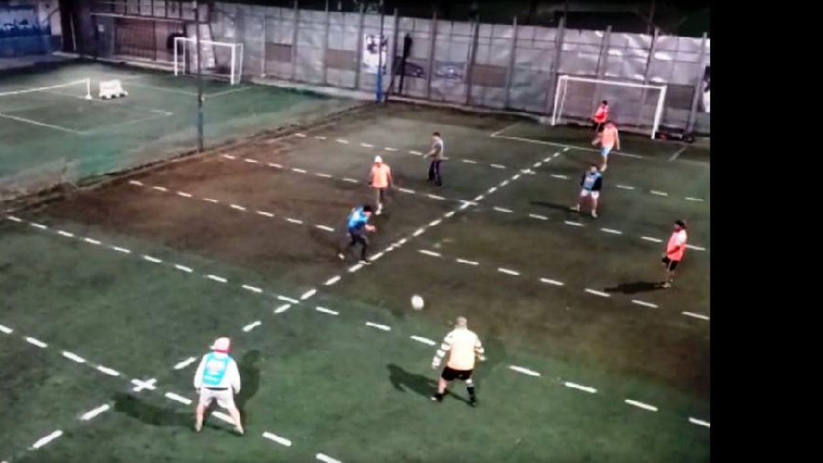“El Metegol Humano”, la propuesta deportiva de un pergaminense en pandemia