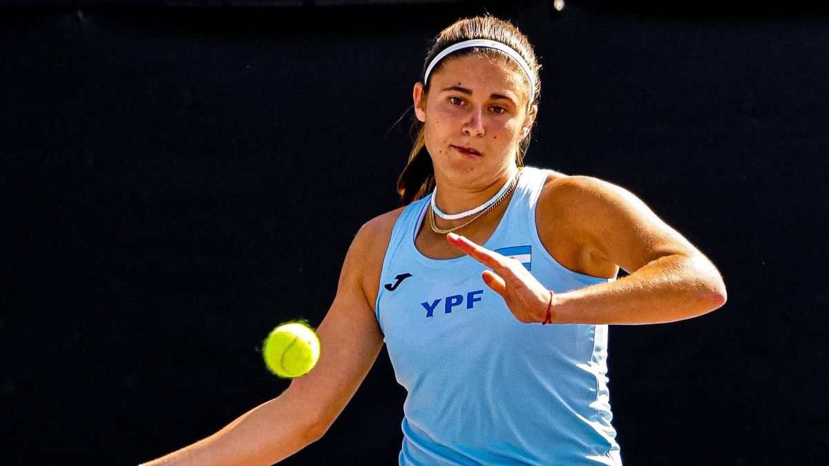 Julia Riera se puso la albiceleste y logró el segundo punto frente a ...