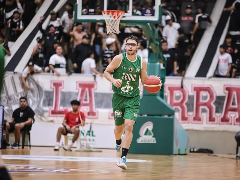Básquetbol: gran actuación del nacido en San Nicolás Defelippo, para la ...