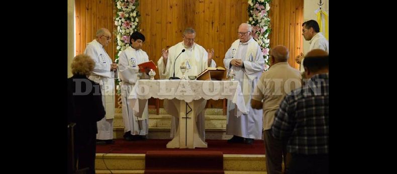 En una emotiva ceremonia celebraron los 50 años de la Parroquia de Luján