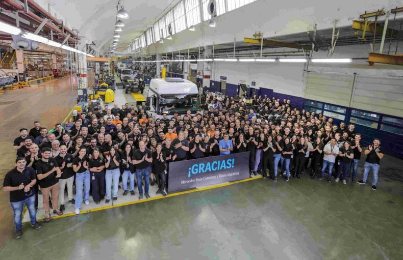 Avanza el traslado a Zárate de Mercedes-Benz luego de cerrar su ...